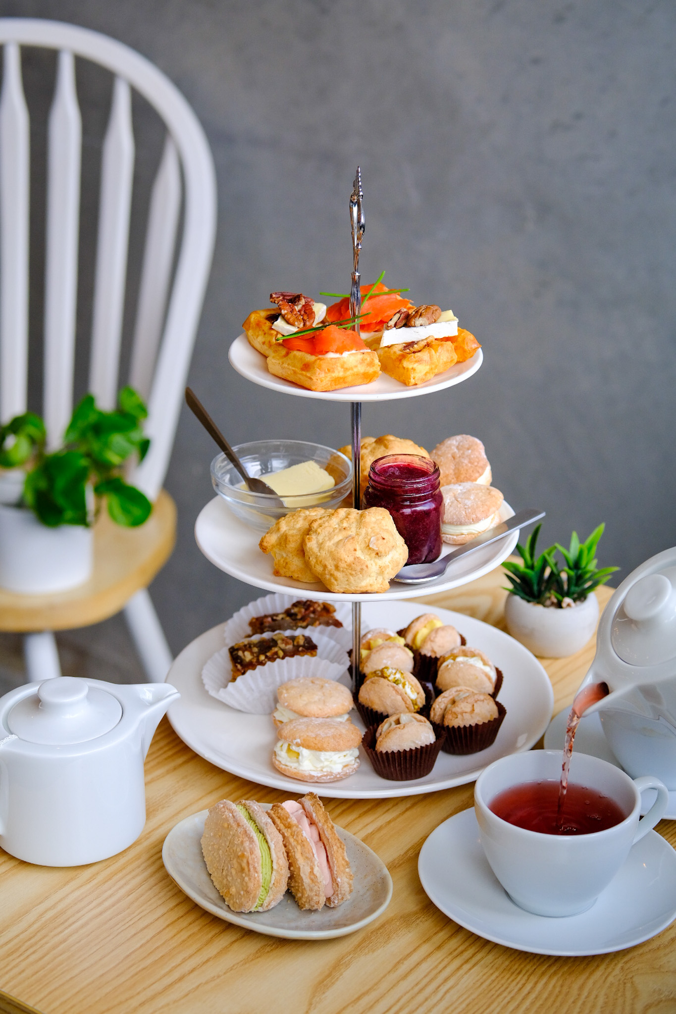 Earthling Foods offers a gluten-free afternoon tea set! – pistachiopicks