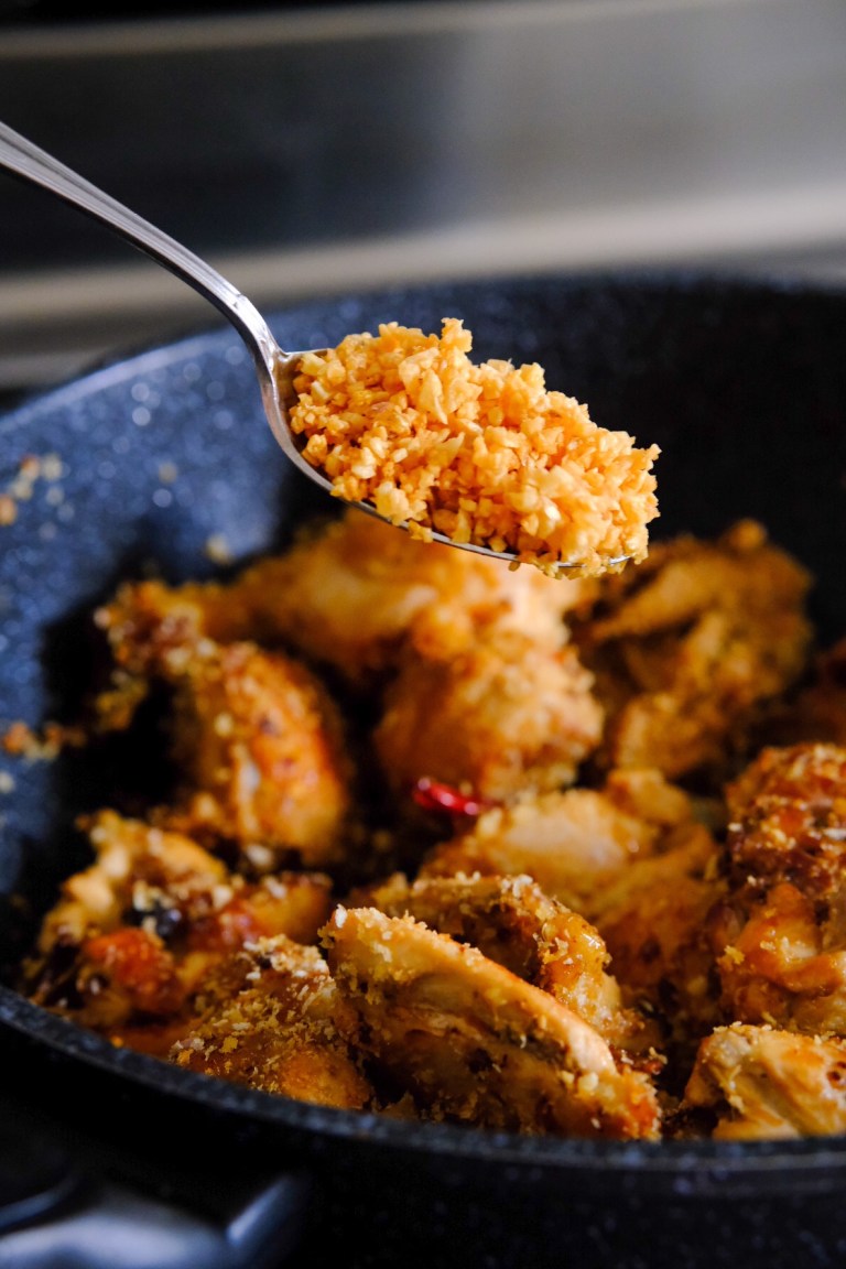 Typhoon Shelter Chicken (避風塘雞) |Easy One Pan Asian chicken recipe ...