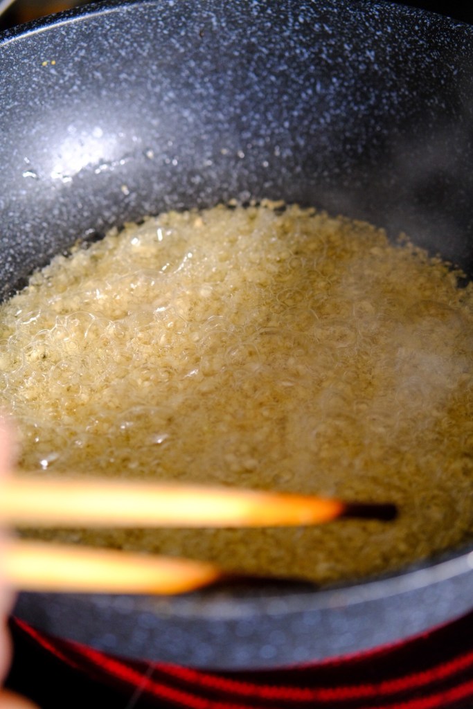 Typhoon Shelter Chicken (避風塘雞) |Easy One Pan Asian chicken recipe ...